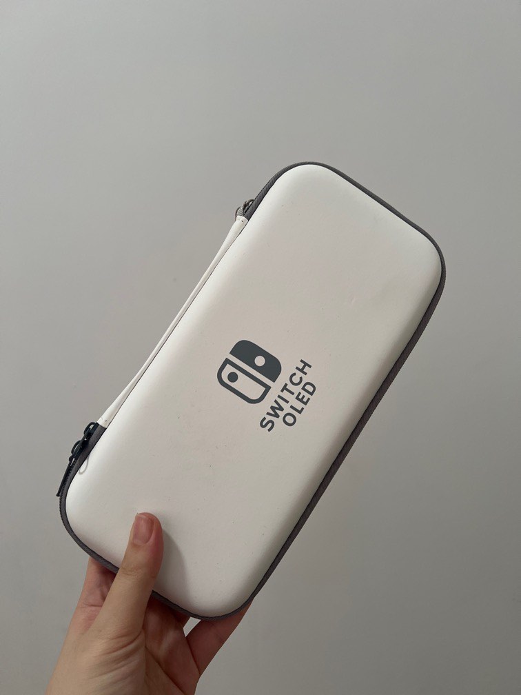 CASE NINTENDO SWITCH OLED MASIH BAGUS BANGET, Elektronik, Lainnya di ...