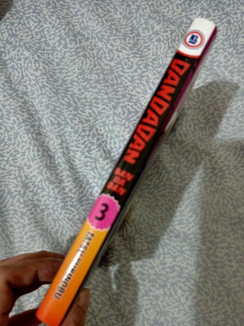 dandadan volume 3, Hobbies & Toys, Books & Magazines, Comics & Manga on ...