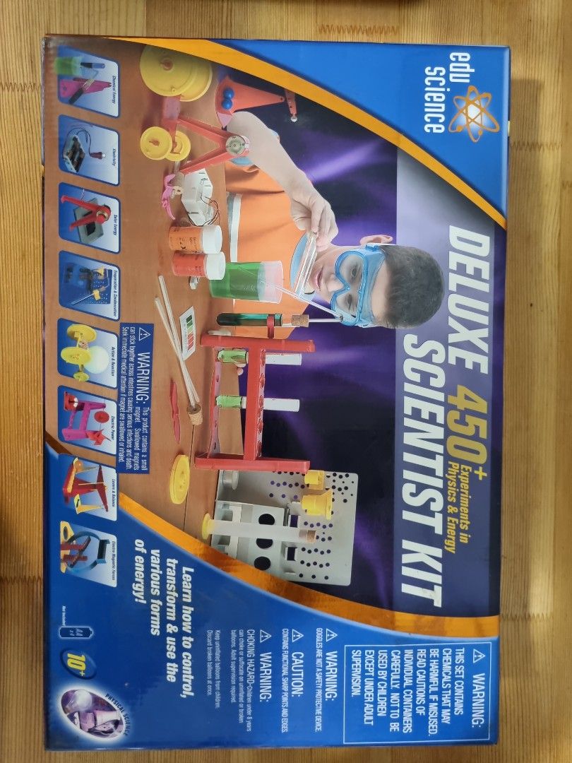 Deluxe Scientist Kit, Hobbies & Toys, Toys & Games on Carousell