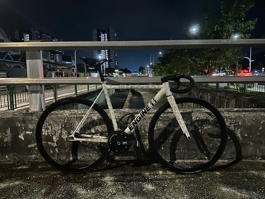 Engine 11 Crit-D Hunterbros frameset / full bike, Sports Equipment ...