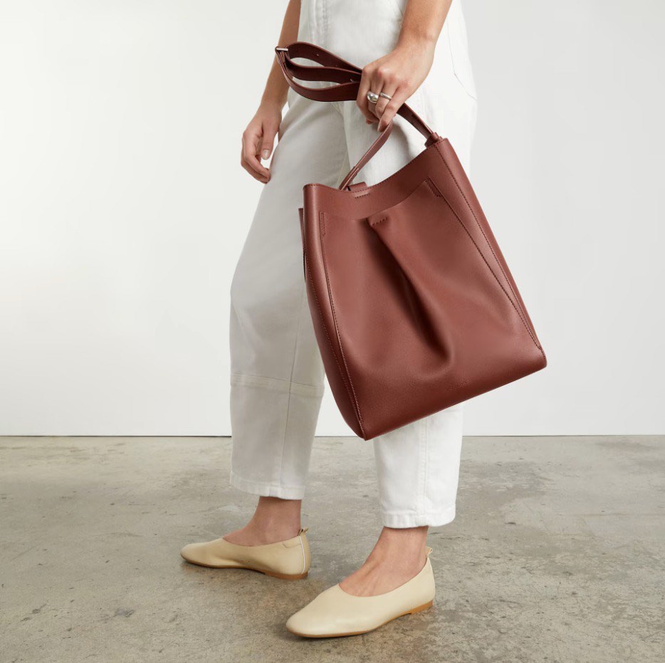 Everlane Italian Leather Studio Bag cognac, Women's Fashion, Bags ...