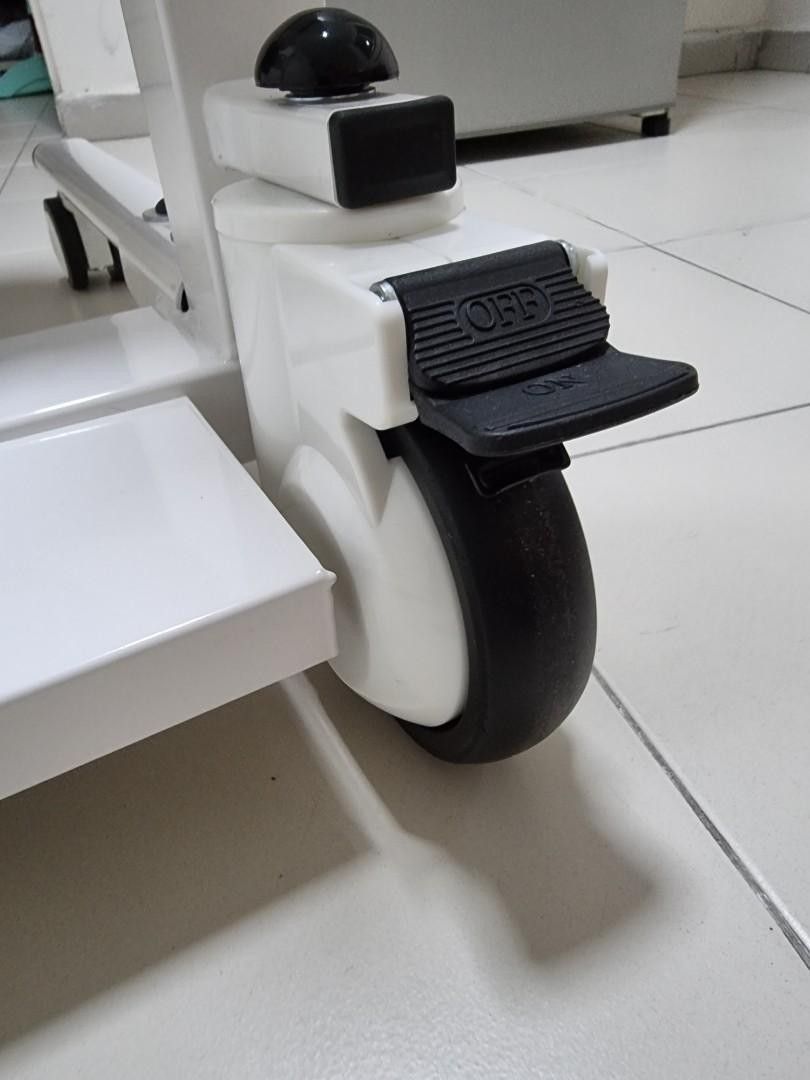 Falcon Height Adjustable Easy Transfer Chair, Health & Nutrition ...