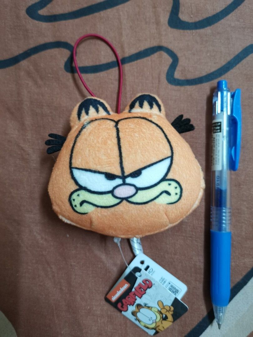Garfield head keychain, Hobbies & Toys, Toys & Games on Carousell
