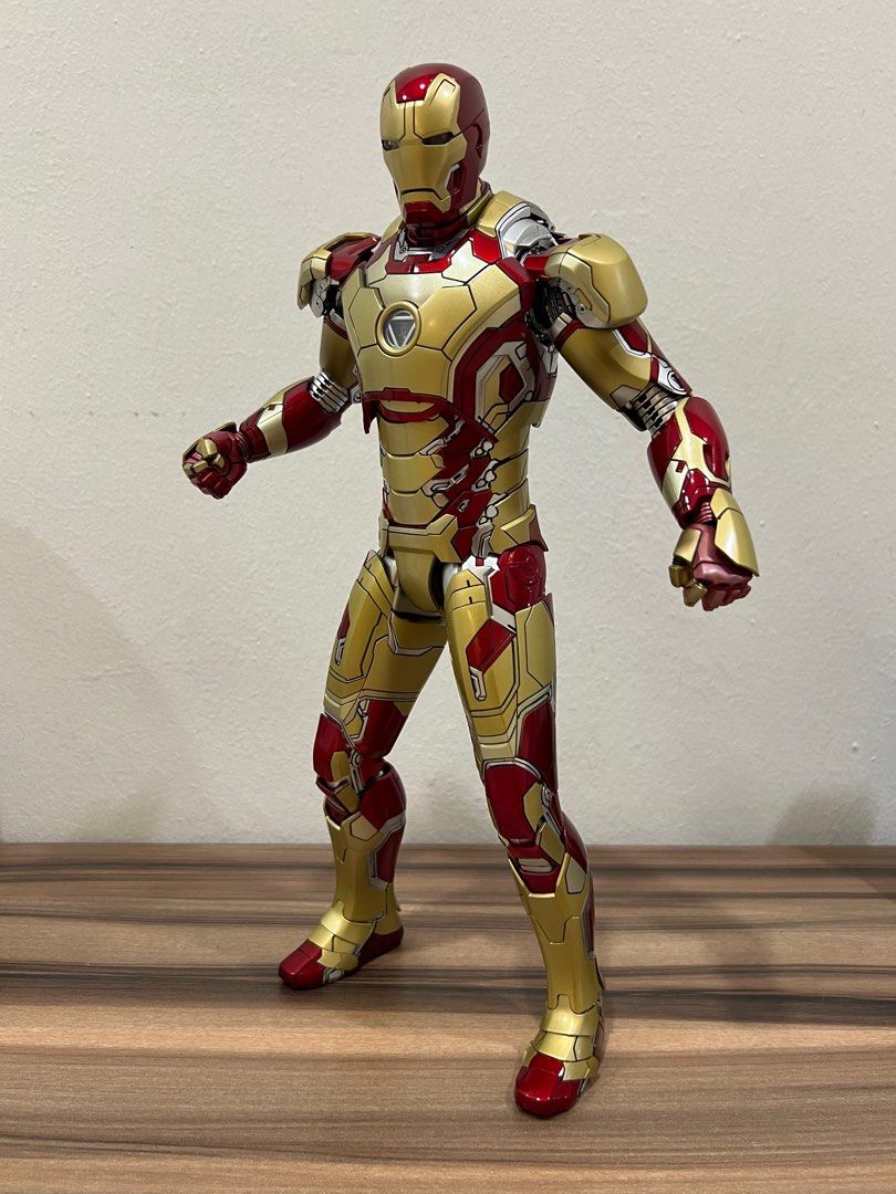 Hot Toys Iron Man Mk 42 Diecast, Hobbies & Toys, Toys & Games on Carousell