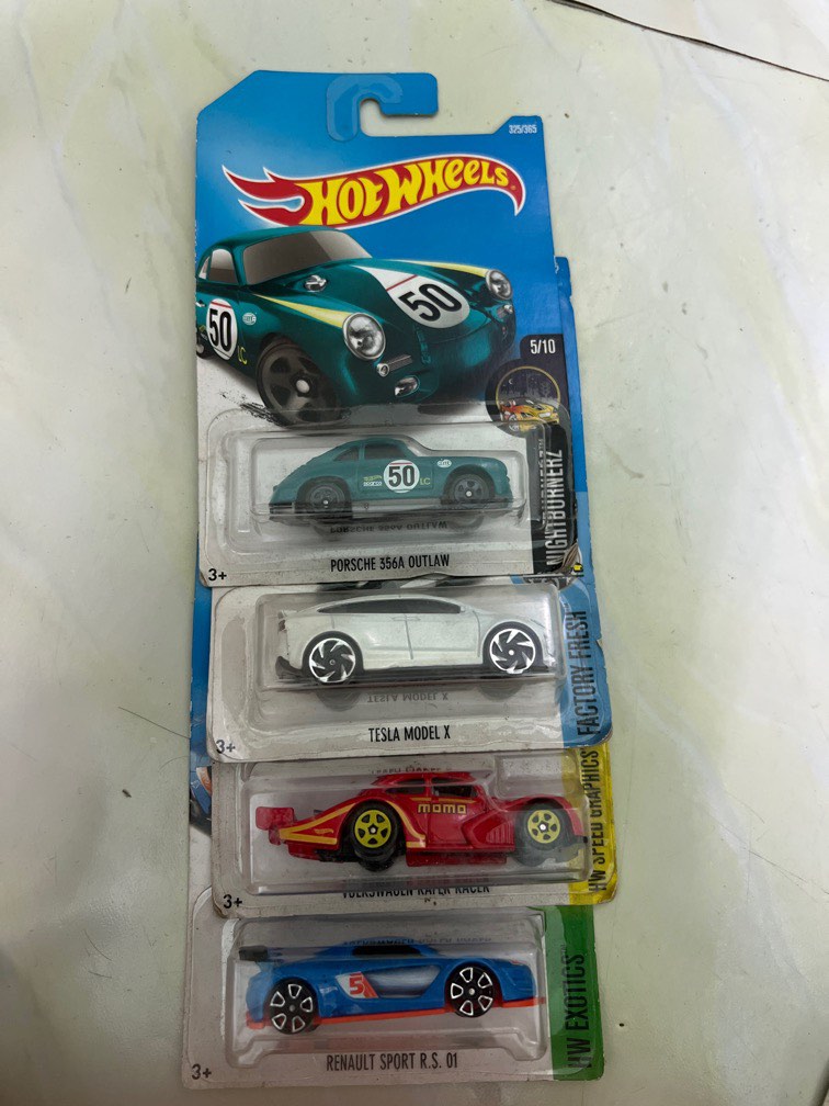 Hot Wheels Sports car set, Hobbies & Toys, Toys & Games on Carousell