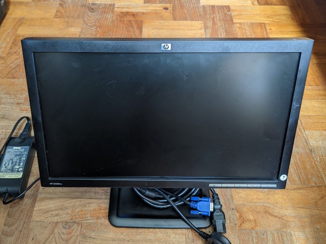 HP 18.5 inch LCD monitor display, Computers & Tech, Parts & Accessories ...