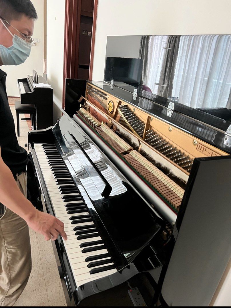 John Milton Piano, Hobbies & Toys, Music & Media, Musical Instruments ...