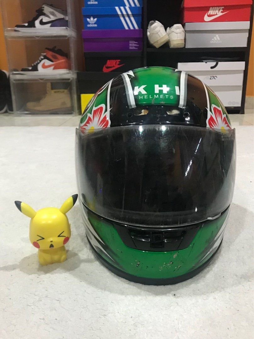 KHI KH-100 LADYBUG BLACK/GREEN FULL FACE HELMET, Motorbikes on Carousell