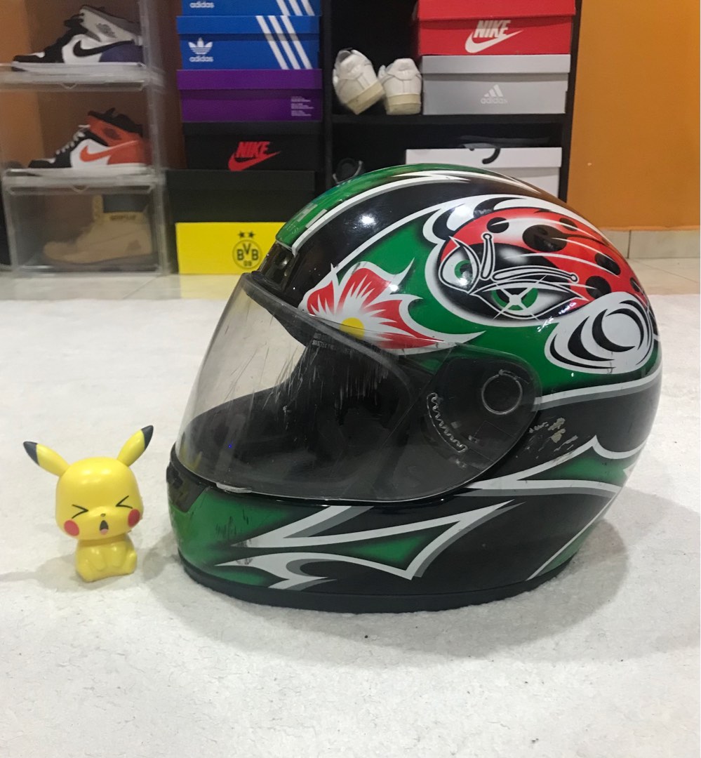 KHI KH-100 LADYBUG BLACK/GREEN FULL FACE HELMET, Motorbikes on Carousell