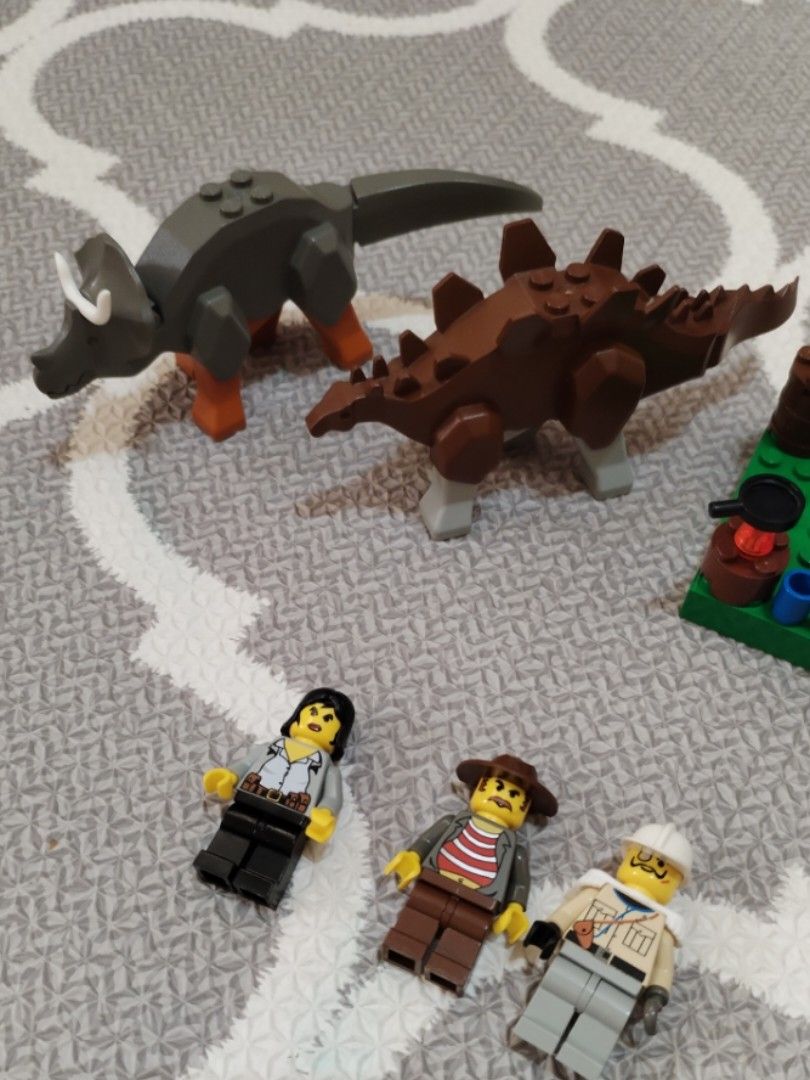 Lego 5955 Adventurers Dino Island : All Terrain Trapper, Hobbies & Toys ...