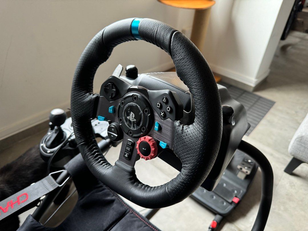 Logitech G29 w/ shifter for ps/pc with Playseat challenger, Video ...