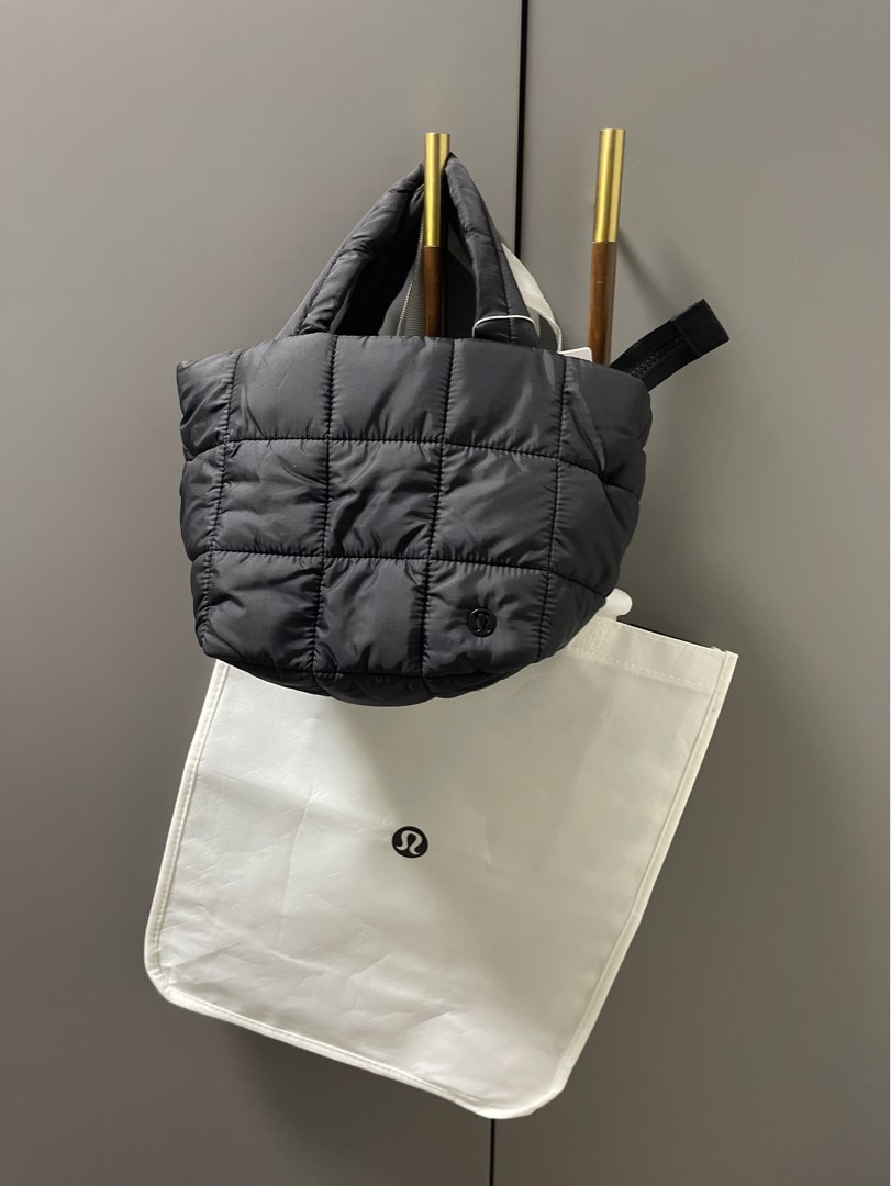 Lululemon Quilted Grid Crossbody Bag, Women's Fashion, Bags & Wallets ... Lululemon Quilted Grid Crossbody Bag, Women's Fashion, Bags & Wallets ...