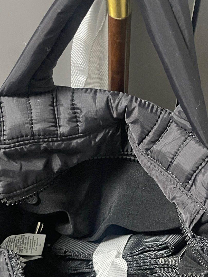 Lululemon Quilted Grid Crossbody Bag, Women's Fashion, Bags & Wallets ... Lululemon Quilted Grid Crossbody Bag, Women's Fashion, Bags & Wallets ...