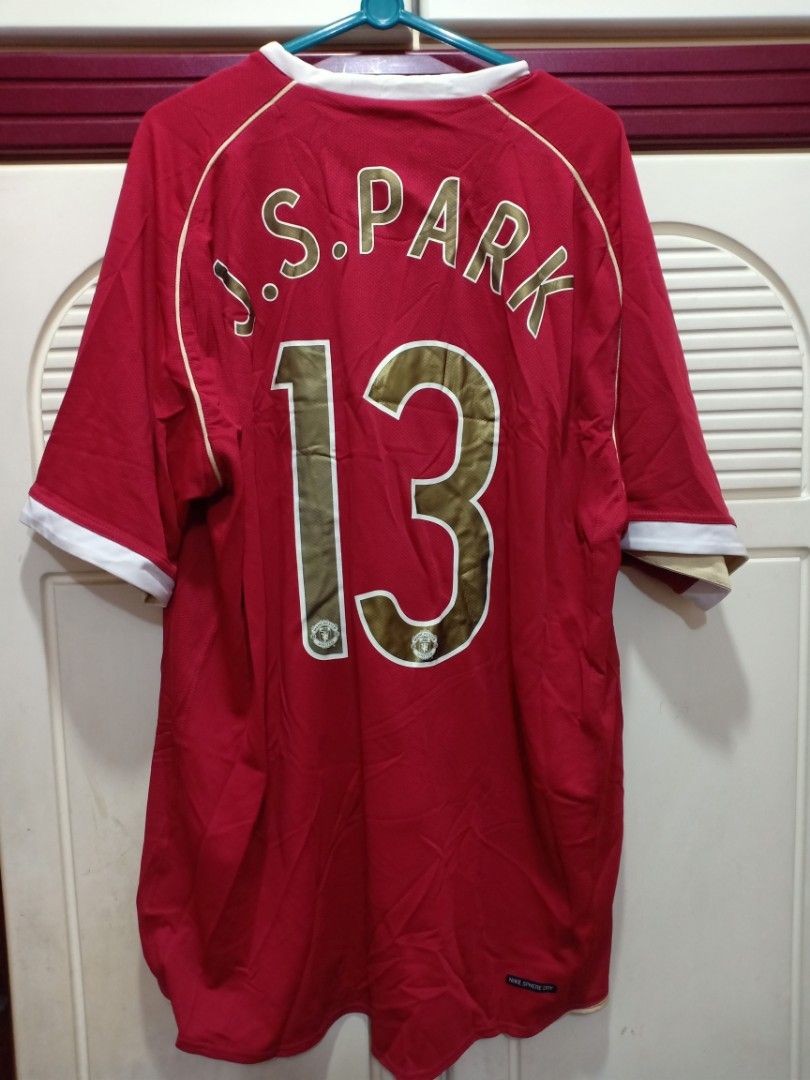 Manchester united 06/07 JS Park, Men's Fashion, Activewear on Carousell