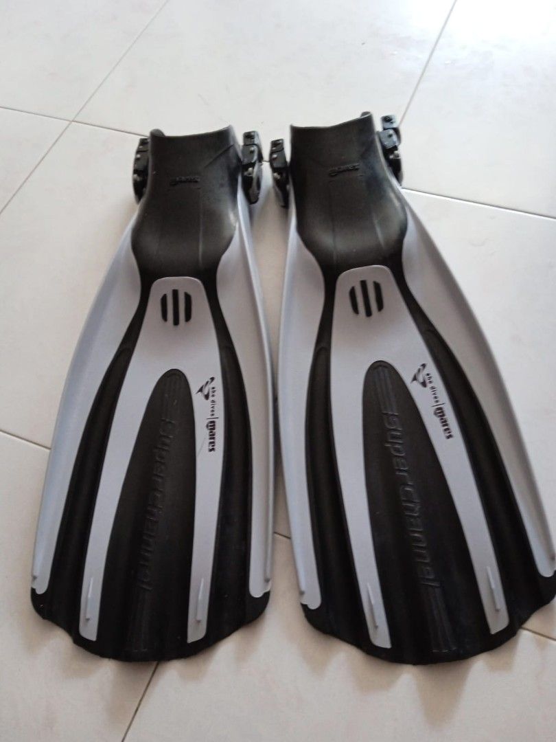 MARES Avandi Super Channel Fins, Sports Equipment, Sports & Games ...