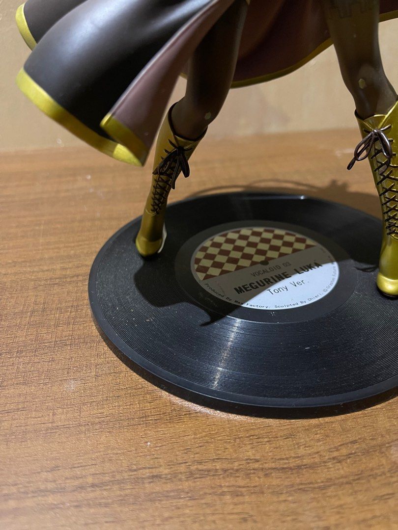 Max Factory - Megurine Luka Tony Ver. 1/7 Scale Figure, Hobbies & Toys ...