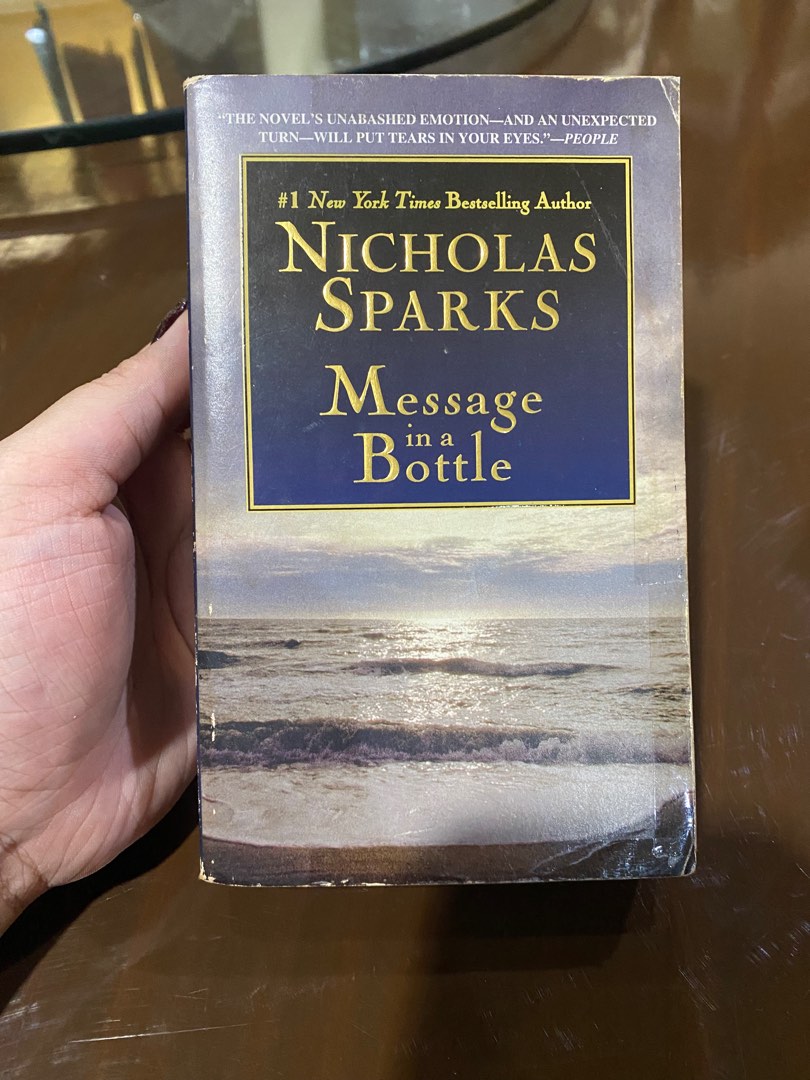 Message in a Bottle by Nicholas Sparks, Hobbies & Toys, Books ...