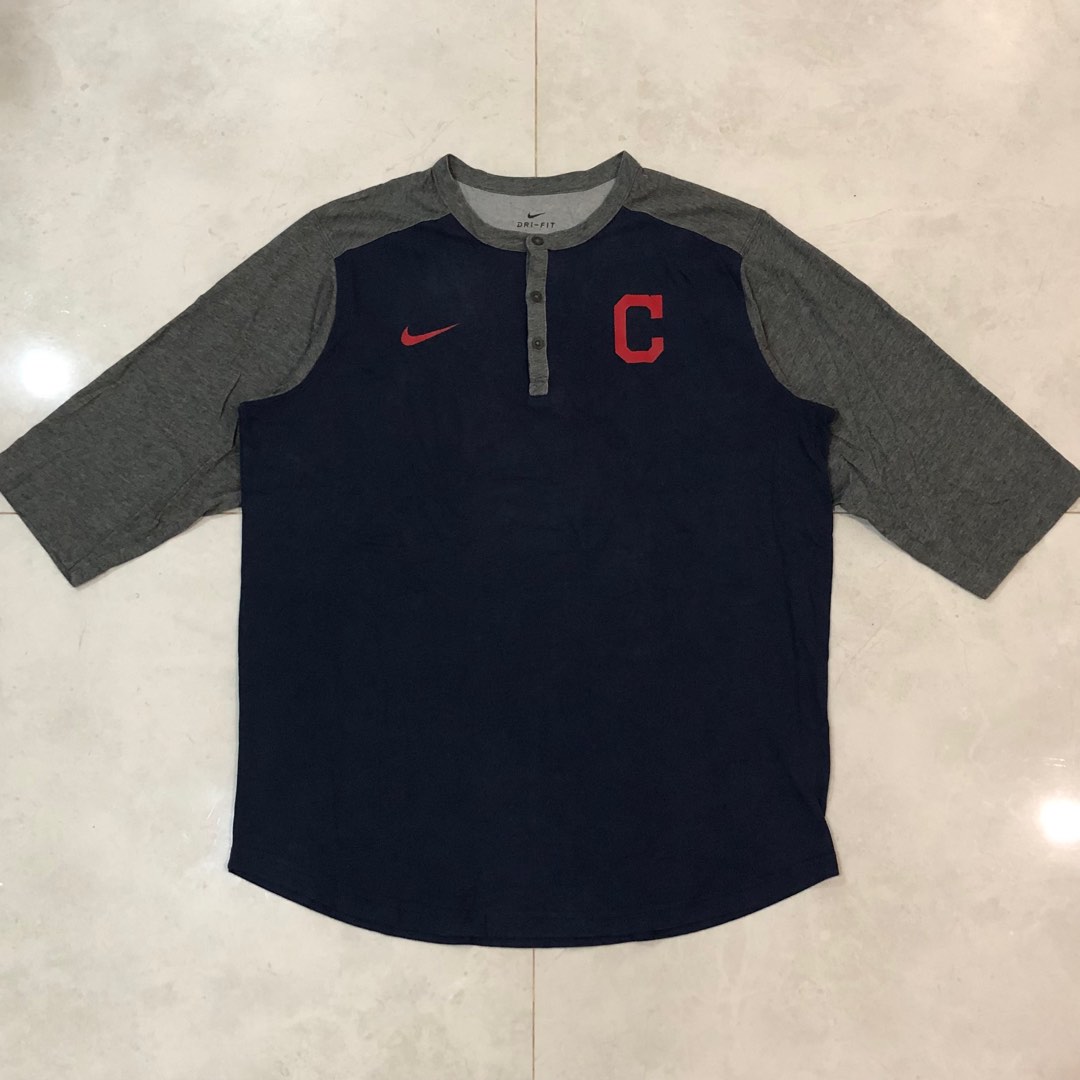 Nike Indians raglan, Men's Fashion, Coats, Jackets and Outerwear on ...