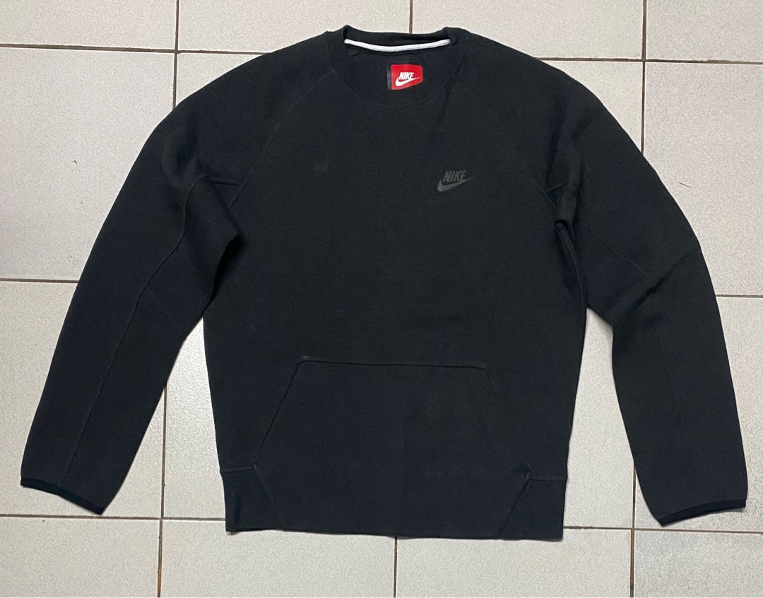 Nike Tech Crew, Women's Fashion, Coats, Jackets and Outerwear on Carousell