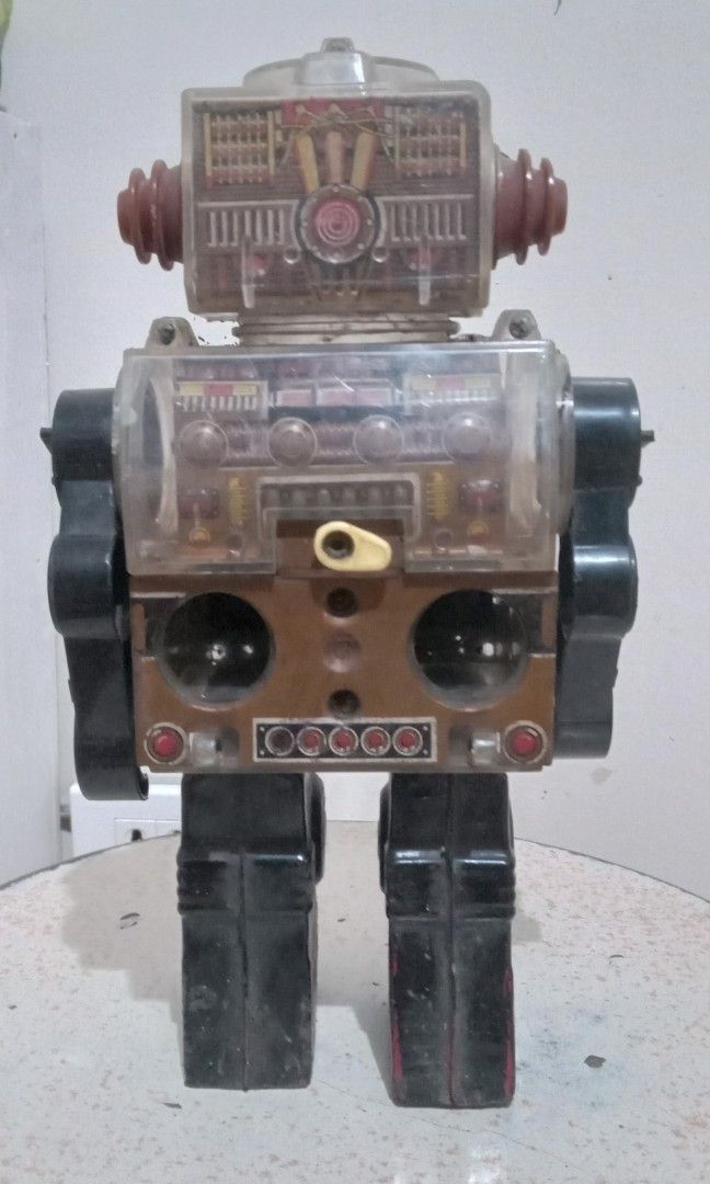 Piston robot tin toy, Hobbies & Toys, Memorabilia & Collectibles ...