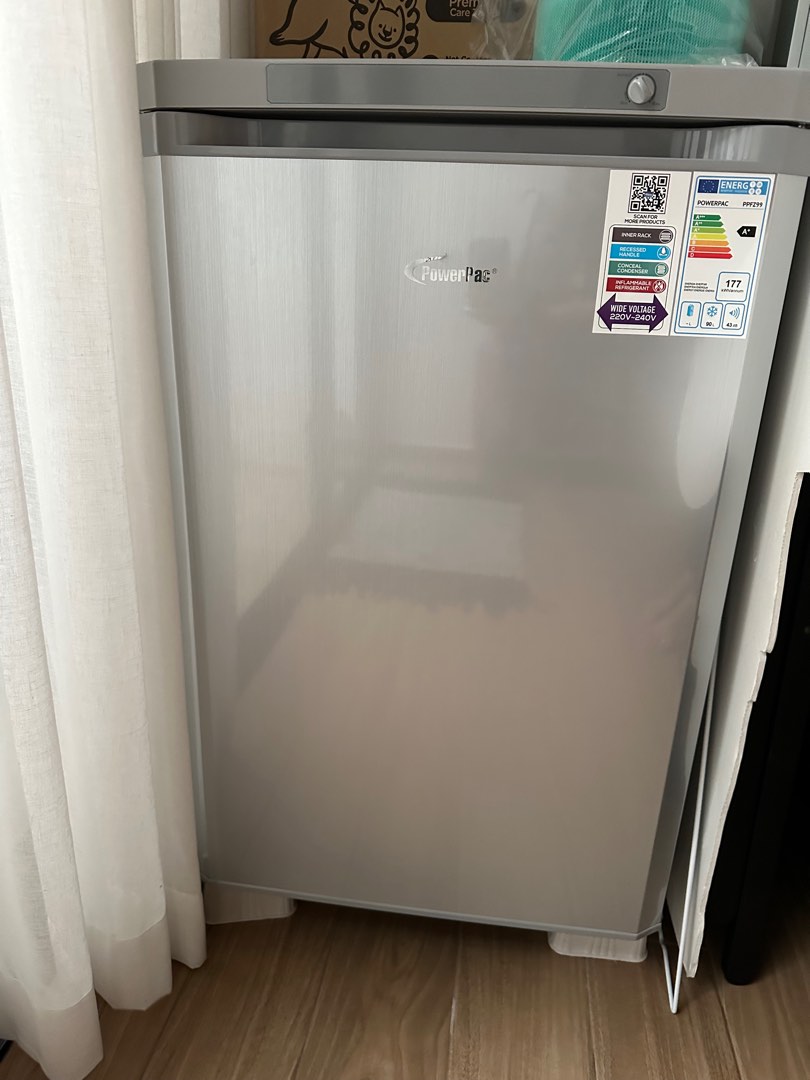 PowerPac 90L Freezer in Silver (PPFZ99), TV & Home Appliances, Kitchen ...