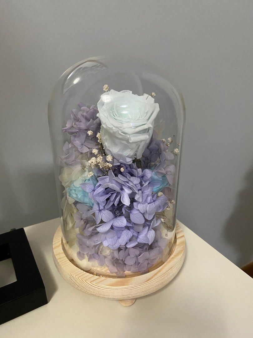 Preserved Flower Dome with lights, Furniture & Home Living, Home Decor ...
