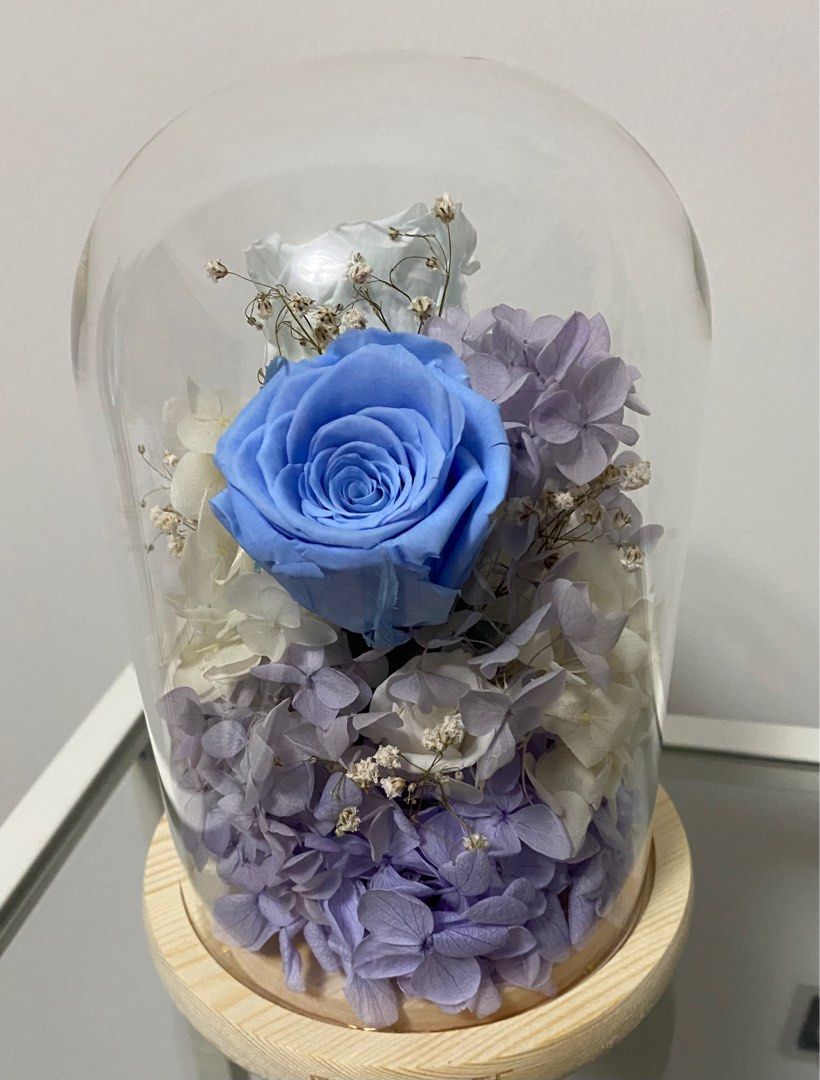 Preserved Flower Dome with lights, Furniture & Home Living, Home Decor ...