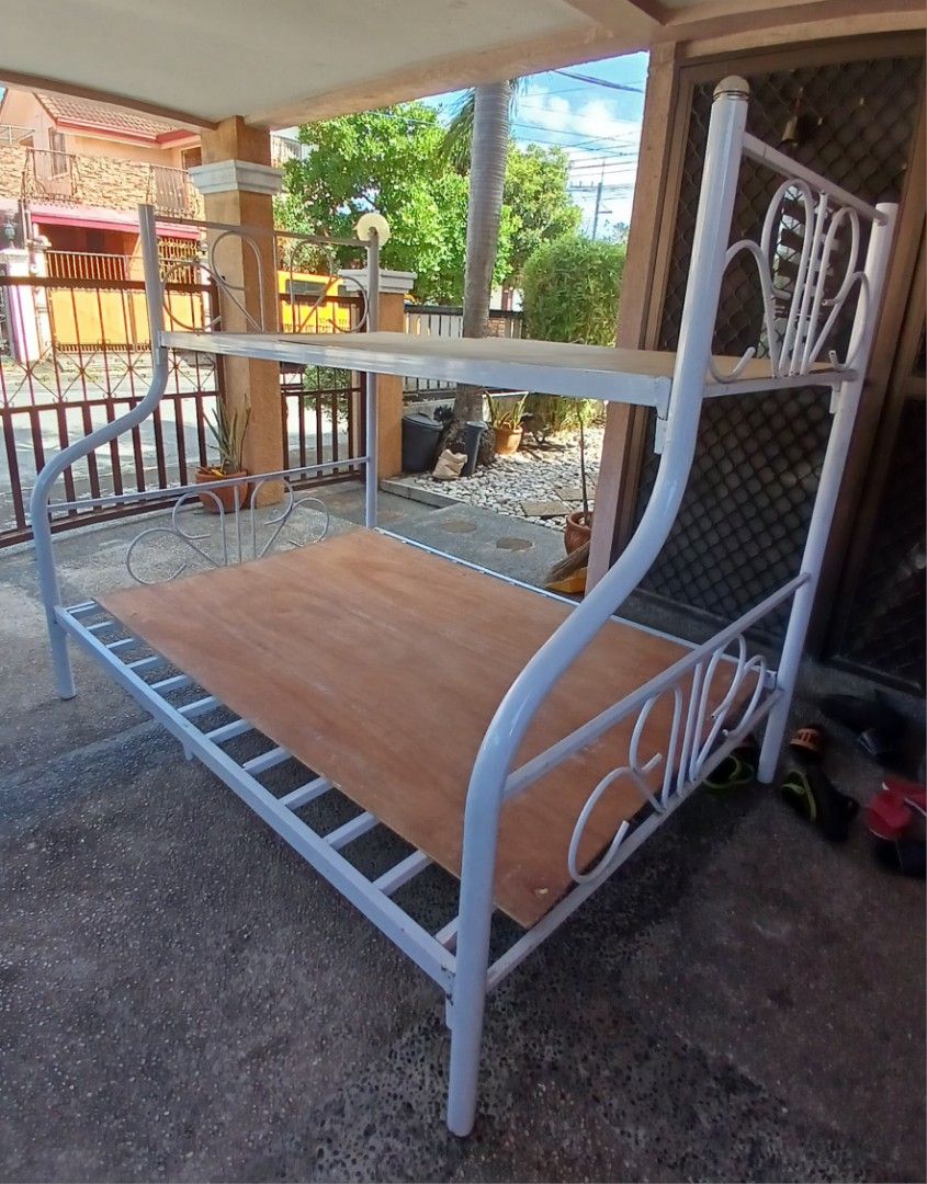 R type bed bunk/double deck, Furniture & Home Living, Furniture, Bed ...