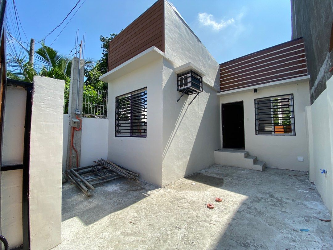 Rush affordable Paranaque house and lot for sale in Severina Diamond ...