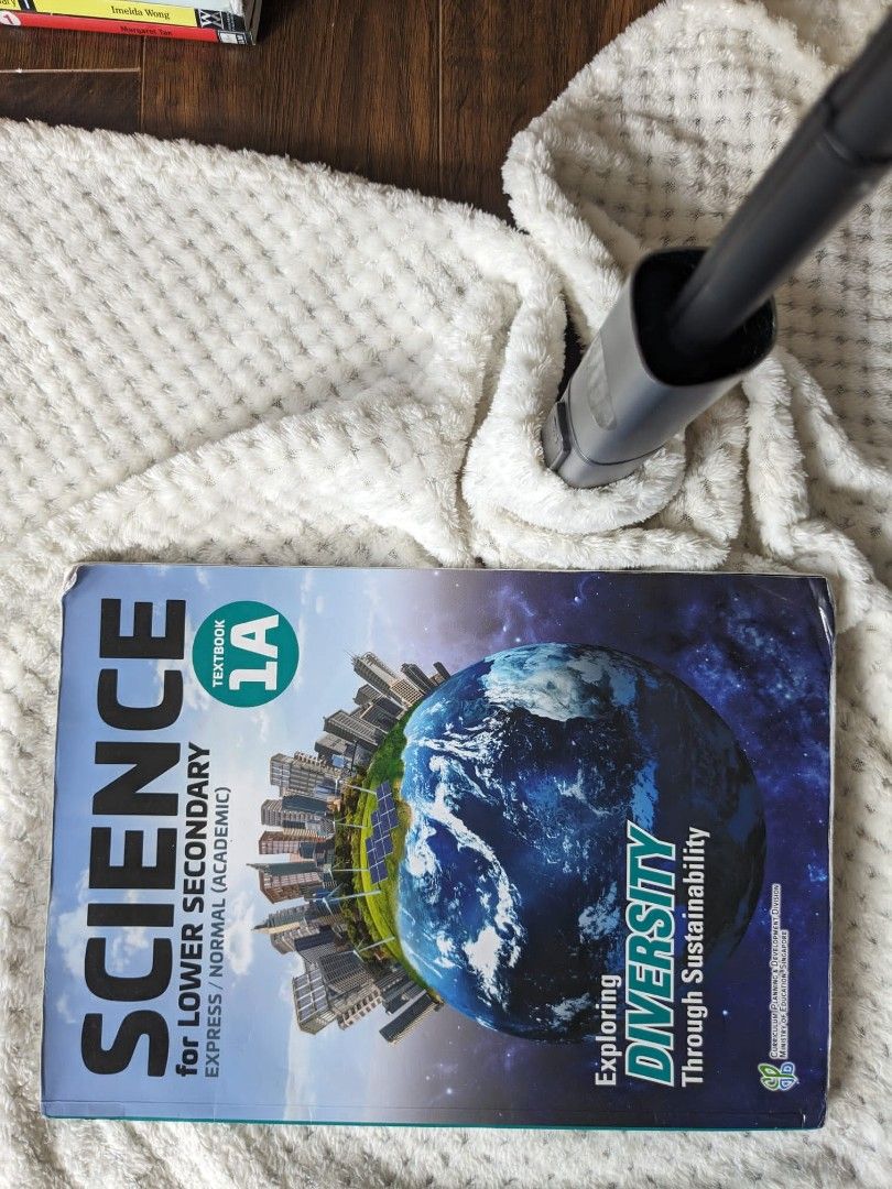 Science 1A textbook, Hobbies & Toys, Books & Magazines, Textbooks on ...