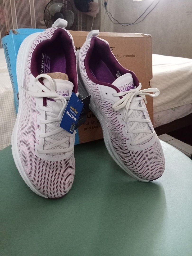 Skechers GoRun Supersonic shoes, Women's Fashion, Footwear, Sneakers on ...