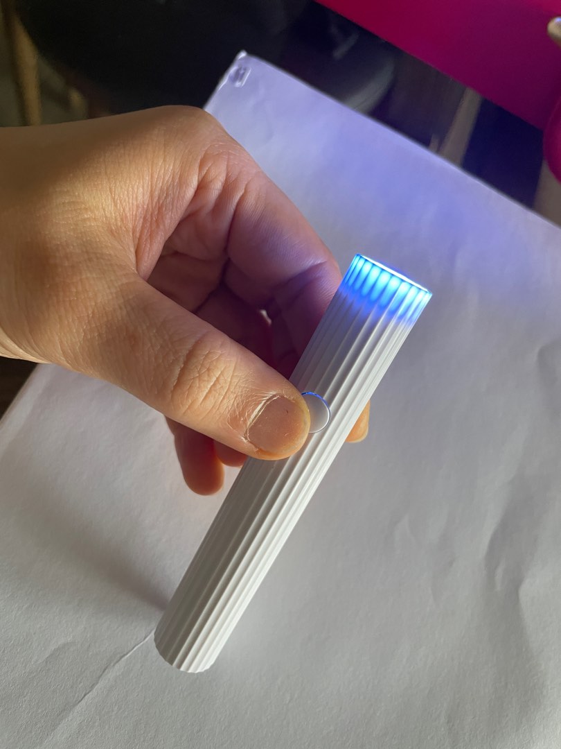 Slotted lamp/ Hand hold light, so beautiful design!, 傢俬＆家居, 燈飾及風扇, 燈飾 ...