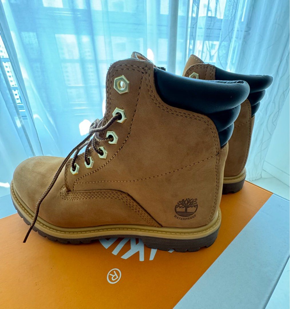 Timberland women boots, Women's Fashion, Footwear, Boots on Carousell