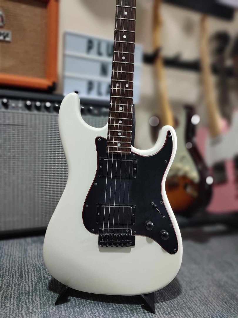 Tokai Super Edition Stratocaster, Hobbies & Toys, Music & Media ...