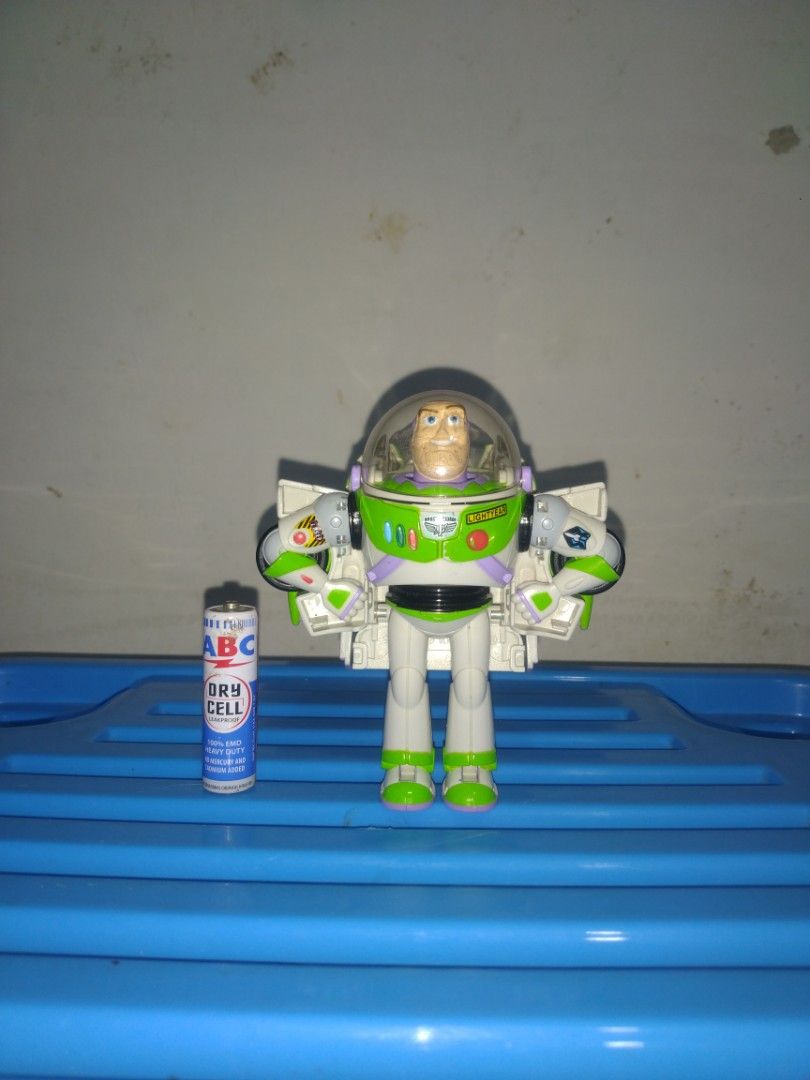 Toy Story Buzz Lightyear Transform Figure, Toys & Collectibles, Mainan ...