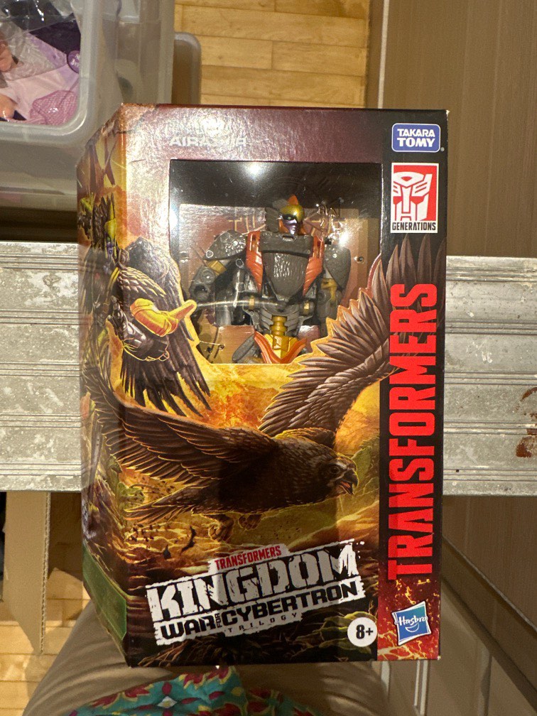 Transformers Kingdom Airazor Legacy Masterpiece Studio Series, Hobbies ...