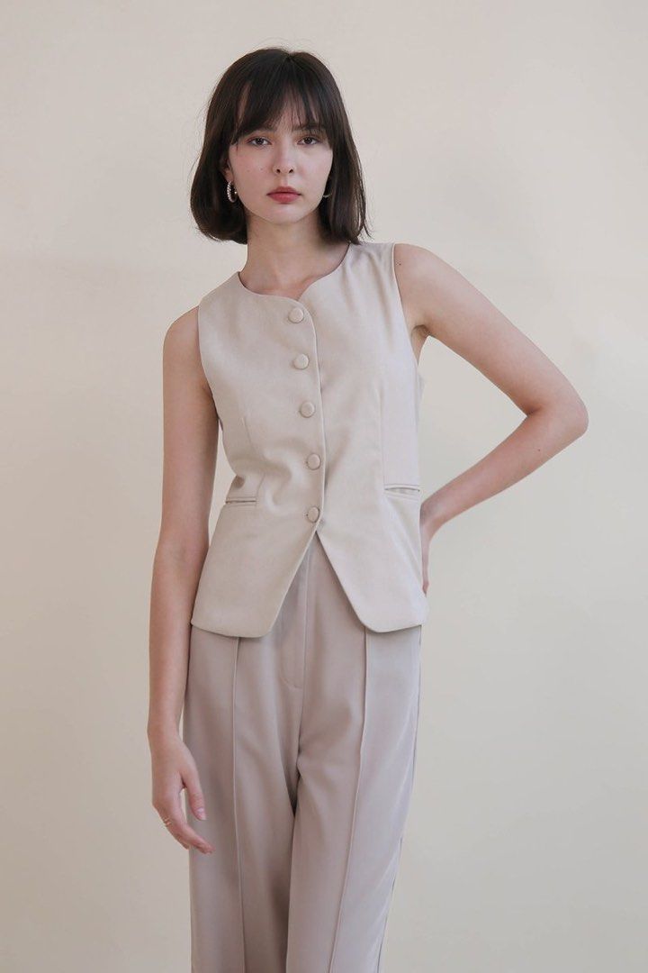 Twl PENELOPE BUTTONDOWN VEST TOP GREIGE & PEYTON DARTED PANTS LIGHT ...