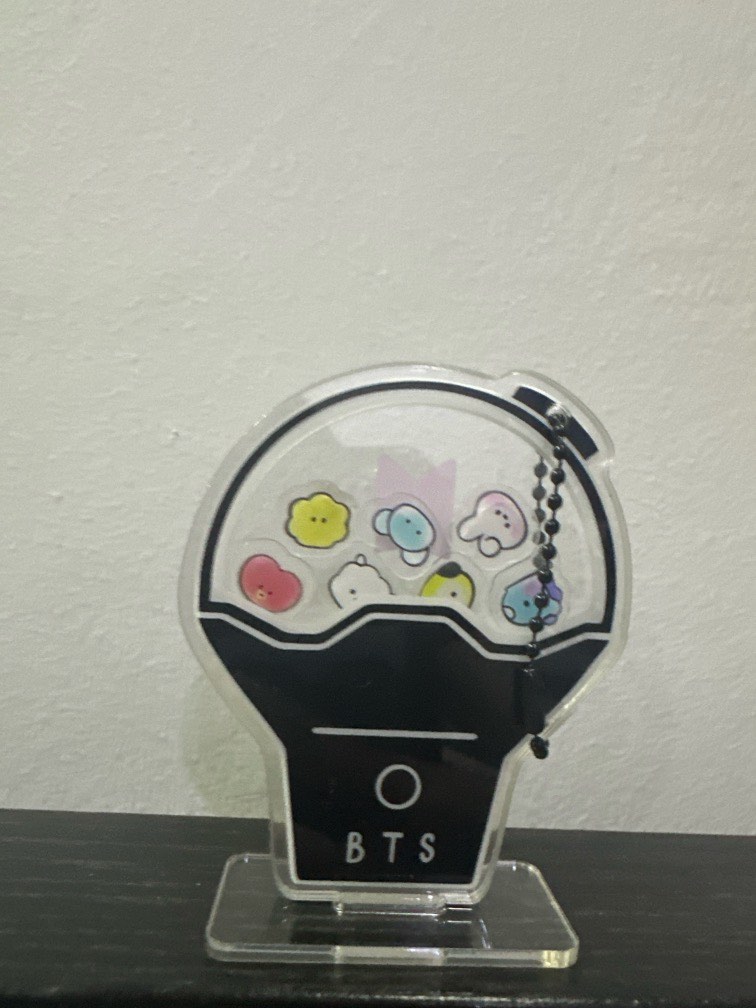 WTS Keychains BT21 BTS, Hobbies & Toys, Collectibles & Memorabilia, K ...