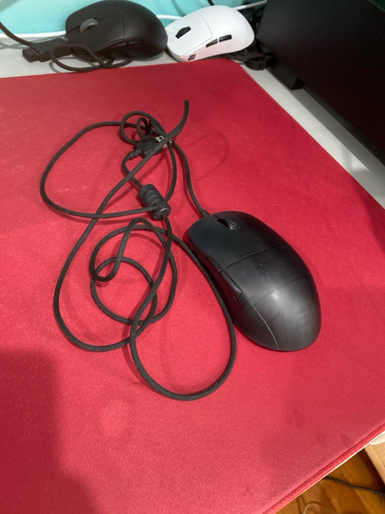 XM1R with tiger ice skates, Computers & Tech, Parts & Accessories ...