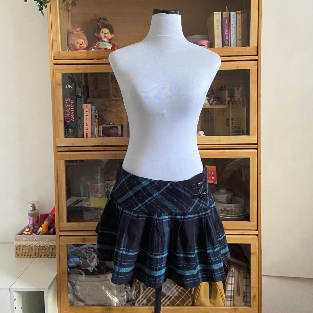 Y2k Preppy acubi goth black and blue plaid mini skirt, Women's Fashion ...