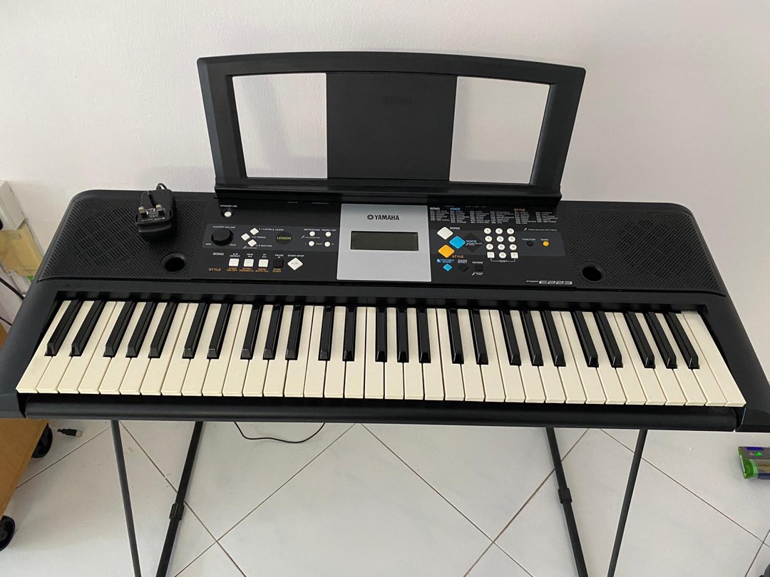 Yamaha keyboard piano, Hobbies & Toys, Music & Media, Musical ...
