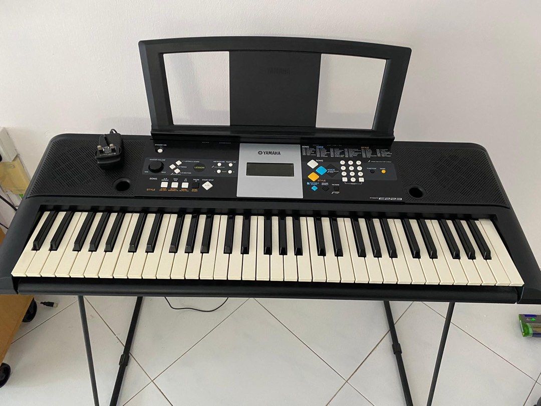 Yamaha keyboard piano, Hobbies & Toys, Music & Media, Musical ...