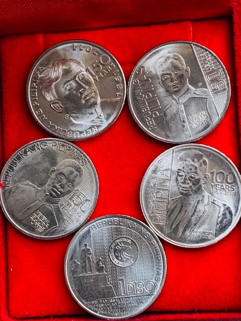 1 Piso Commemorative 5pcs Rizal,Ricarte,Dela Costa,Tores & Asean ...