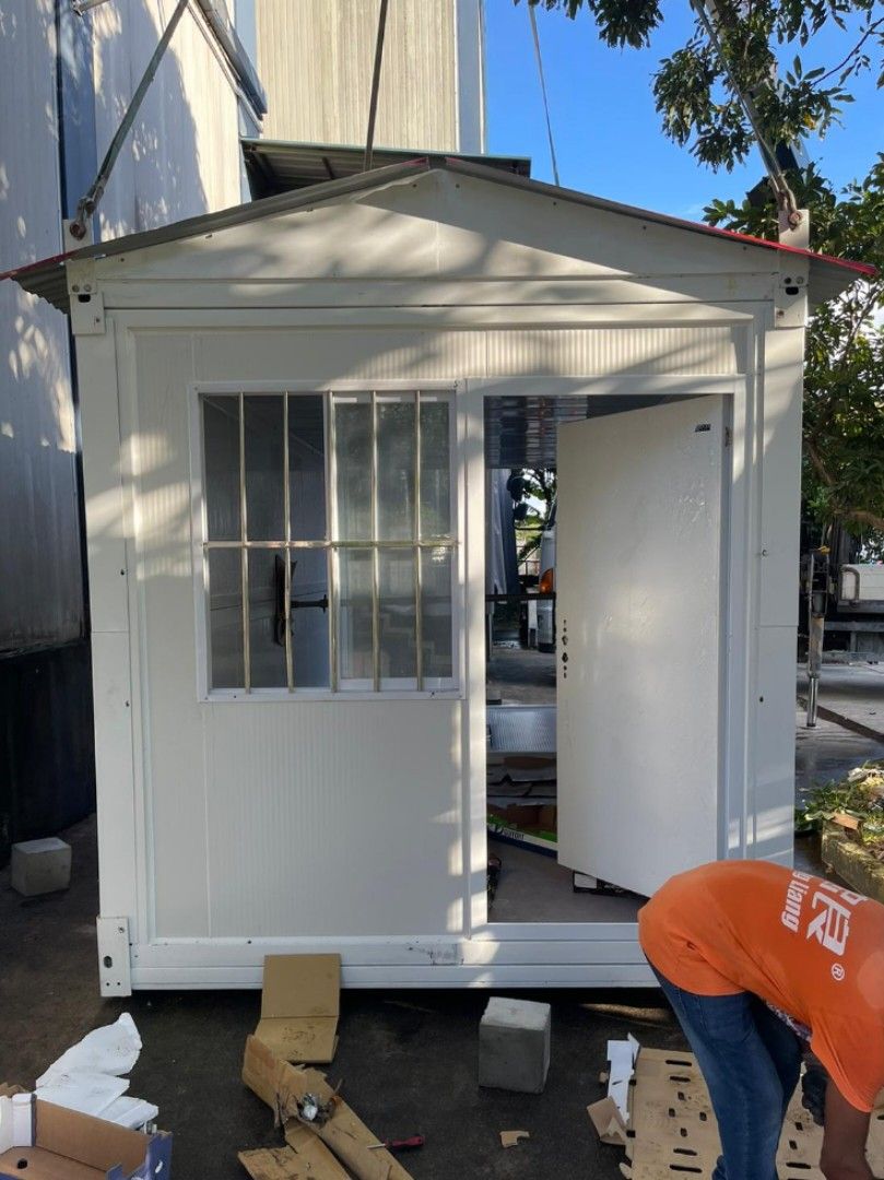 20 Footer Collapsible Office Container, Furniture & Home Living, Home ...