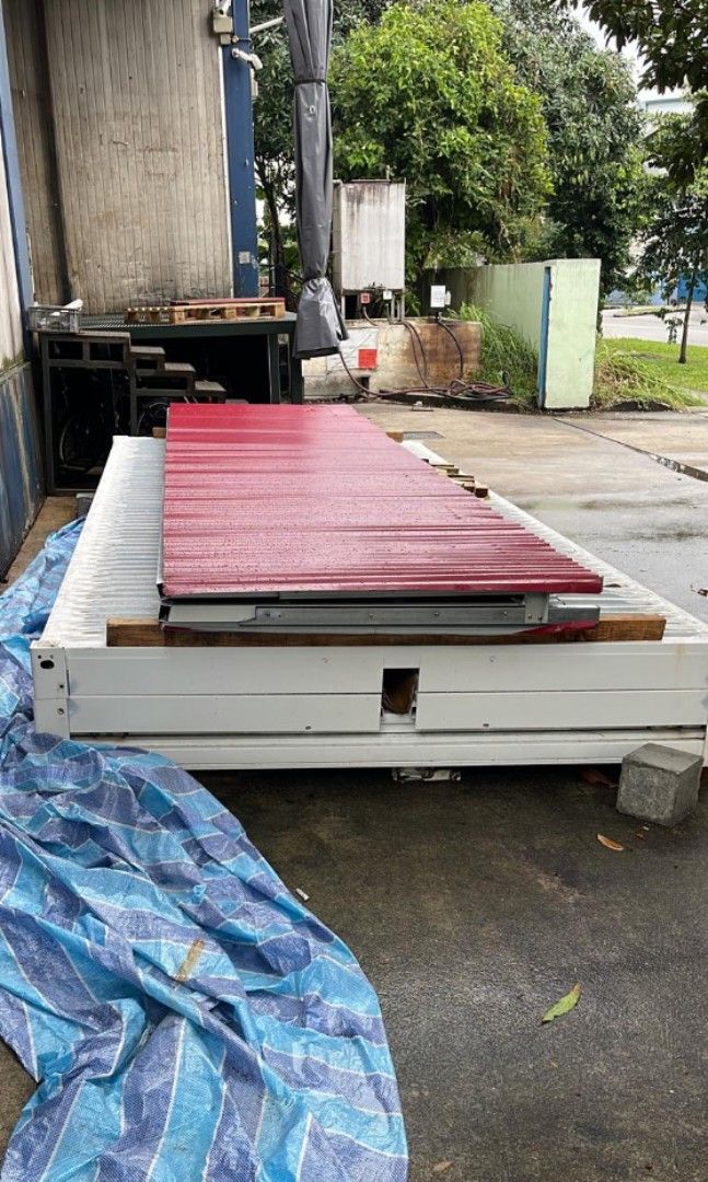 20 Footer Collapsible Office Container, Furniture & Home Living, Home ...