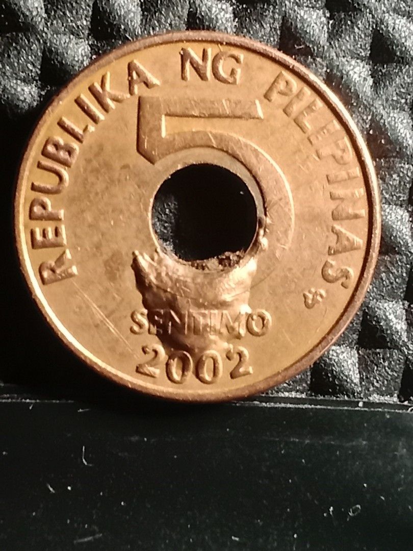 5 sentimo 2002 error coin, Hobbies & Toys, Memorabilia & Collectibles ...