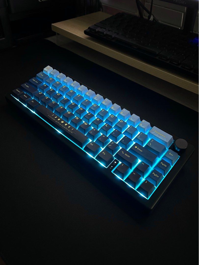65% Custom Mechanical Keyboard (Sky Moon Keycaps), Computers & Tech ...