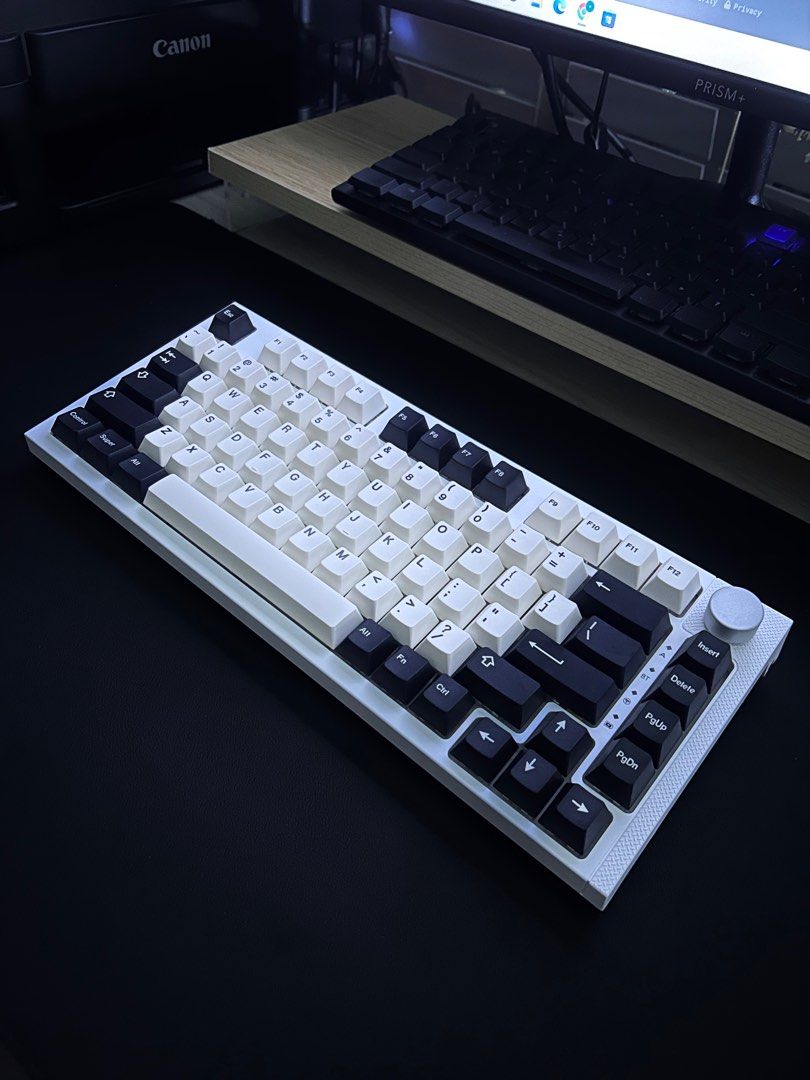 75% Custom Mechanical Keyboard (White and black pbt keycaps) - Tri mode, Computers & Tech, Parts ...
