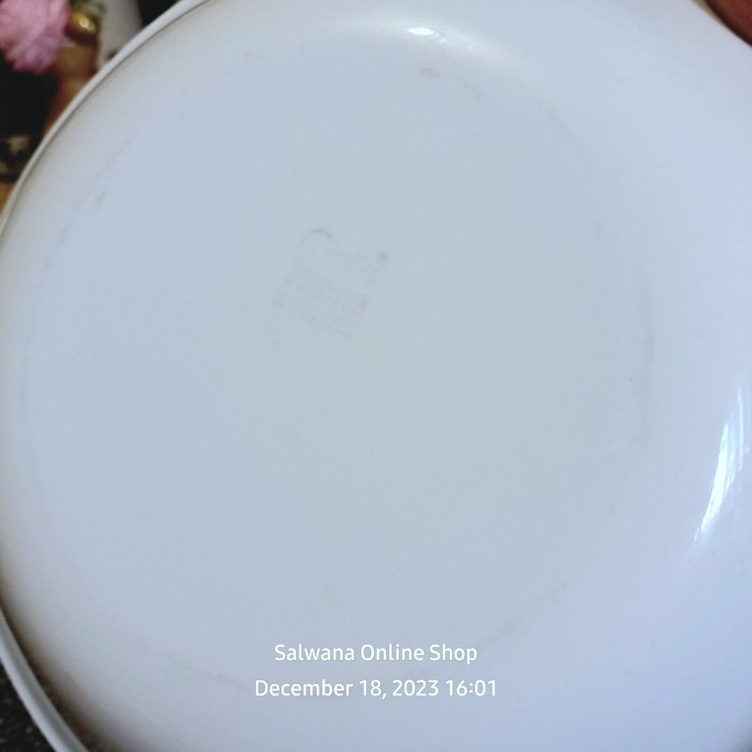 8.7" CORELLE BY CORNING USA MICROWAVABLE DEEP PLATE, Furniture & Home ...