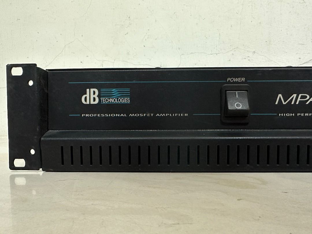 義大利 DB MPA1004 Power Amplifier 後級擴大機 大電流 1000W ITALY製造, 耳機及錄音音訊設備, 音樂播放 ...